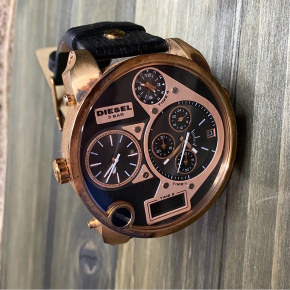 Diesel | Accessories | Diesel Gold And Black Chronograph Watch | Poshmark
